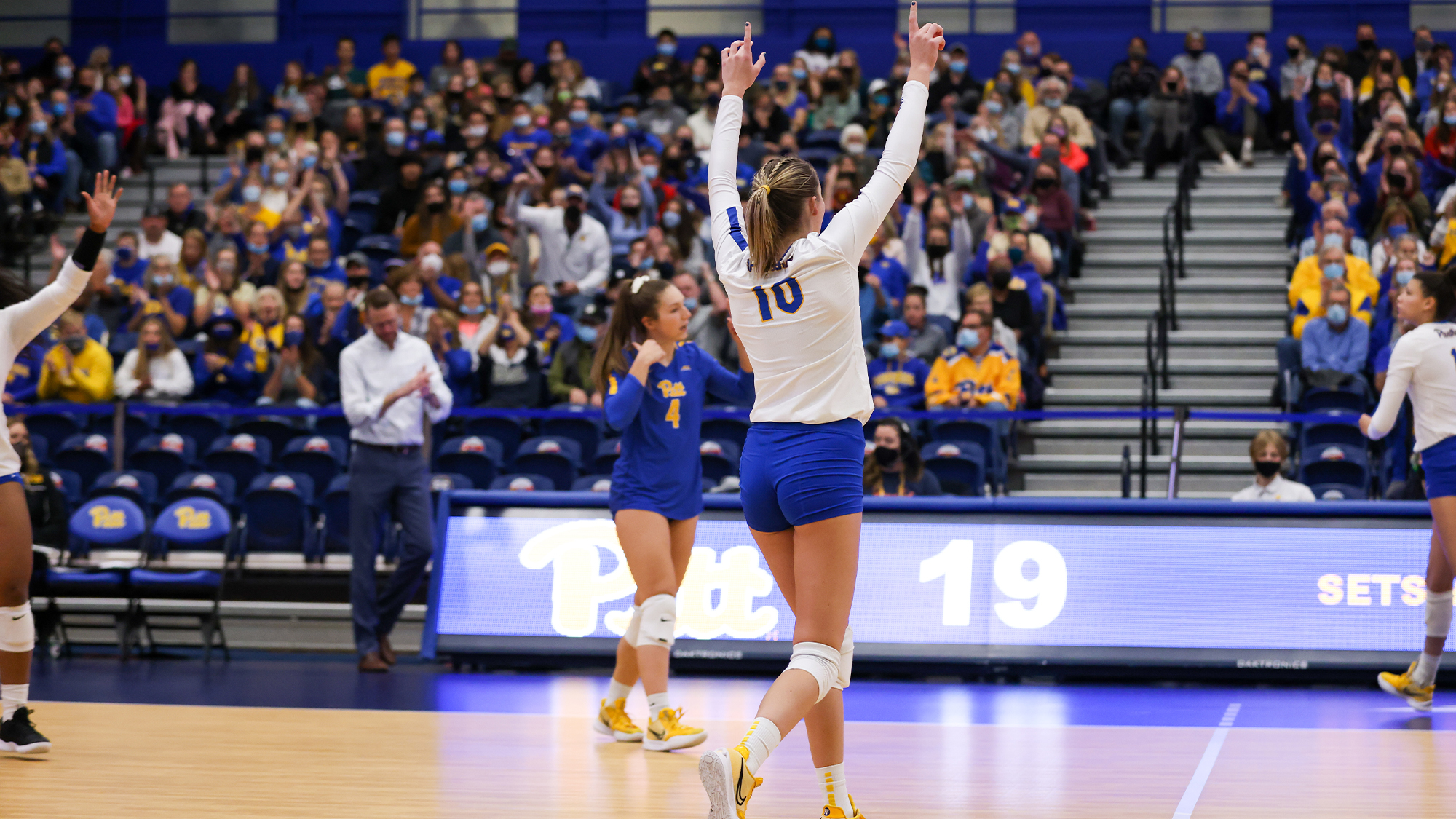 Rachel Fairbanks - Women's Volleyball - Pitt Panthers #H2P