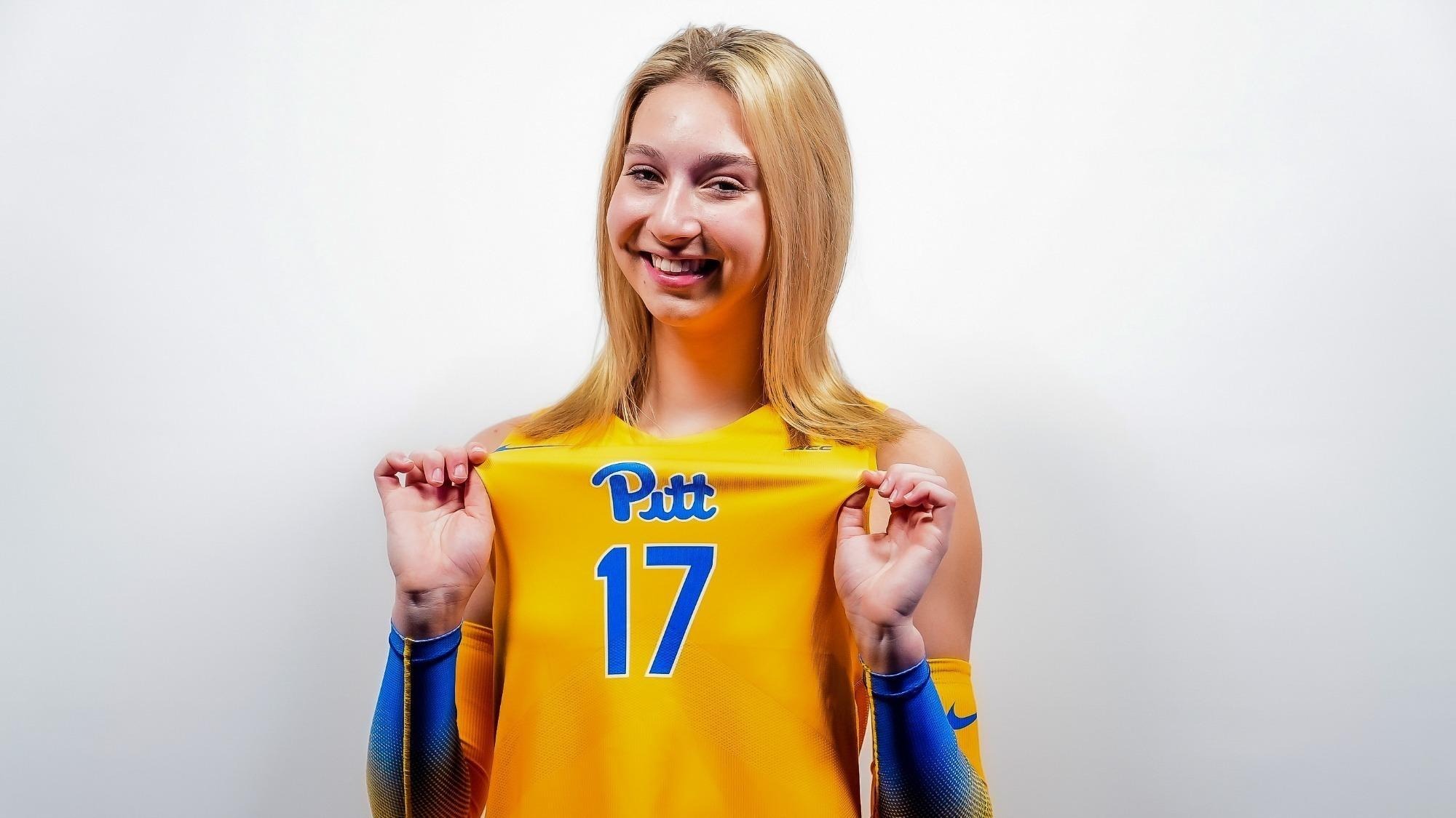 Blaire Bayless - Women's Volleyball - Pitt Panthers #H2P