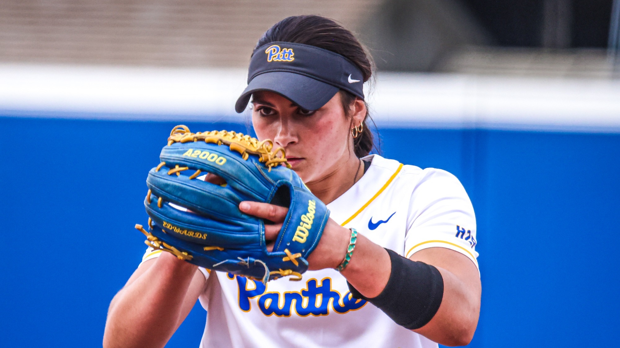 Abby Edwards - Softball - Pitt Panthers #H2P