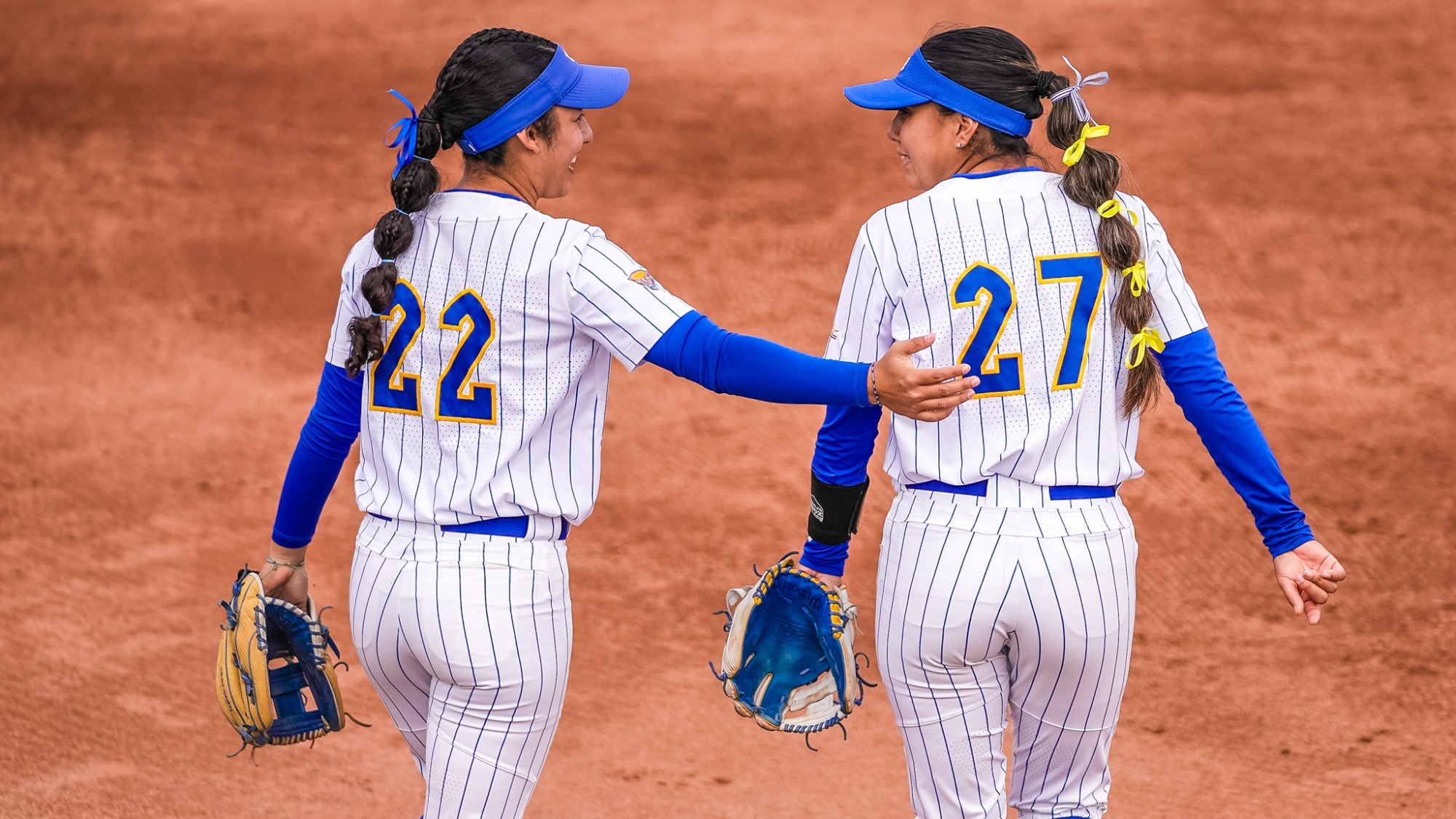 Desirae Martinez - Softball - Pitt Panthers #H2P