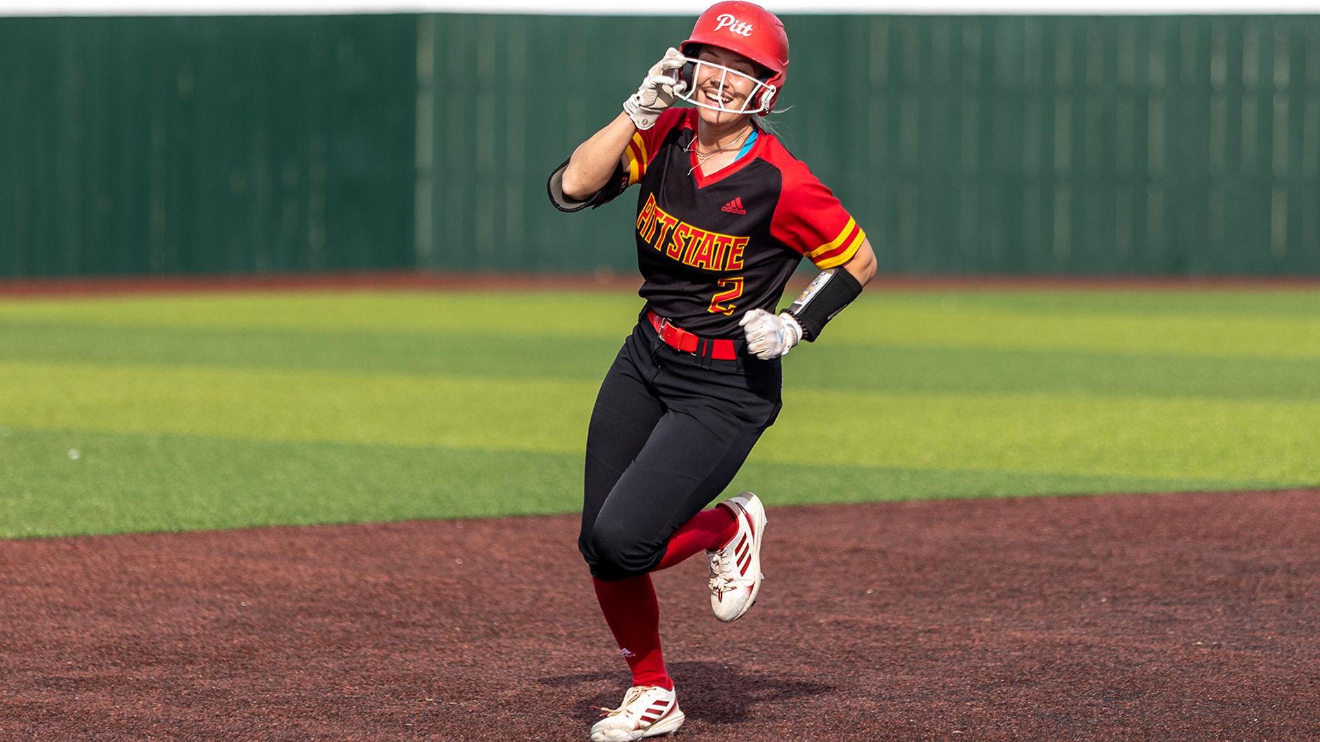 Gorillas Fall to Hilltoppers in Season Openener - Pittsburg State ...