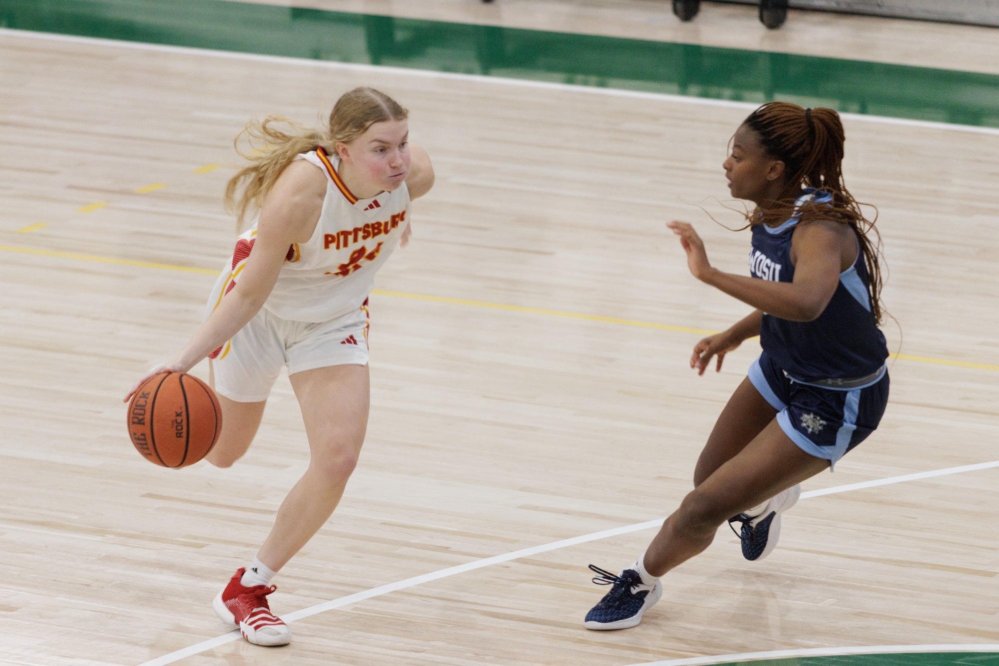 Gorillas Surge Ahead Late Against Golden Suns - Pittsburg State University Athletics