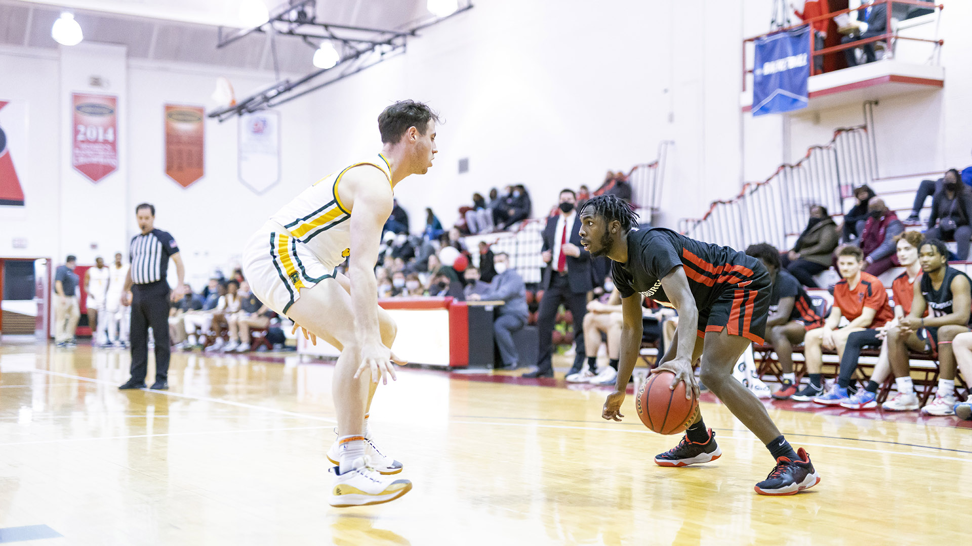 Tabb's Game-Winning Three Nets Men's Basketball an Overtime Win in ...