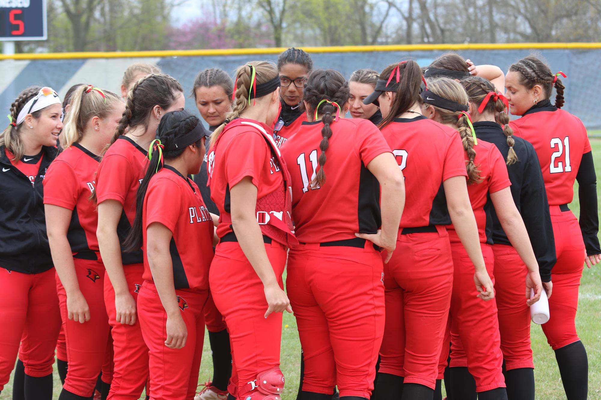 Softball's Season Ends in SUNYAC Tournament, Falling 7-1 to New Paltz ...