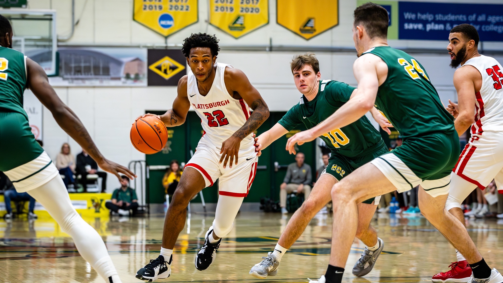 Men’s Basketball Falls on The Road Against No. 6 Oswego St ...