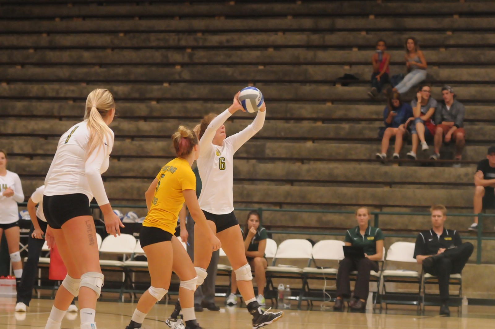 Heather Leavitt - Women's Volleyball - PLNU Athletics