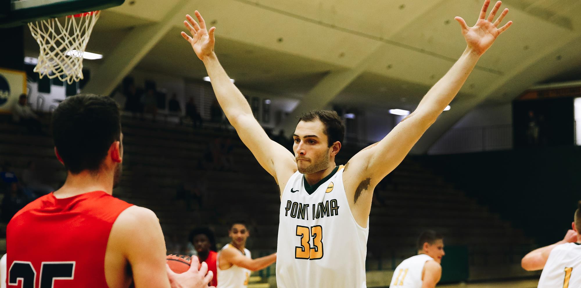 Skyler White - Men's Basketball - PLNU Athletics