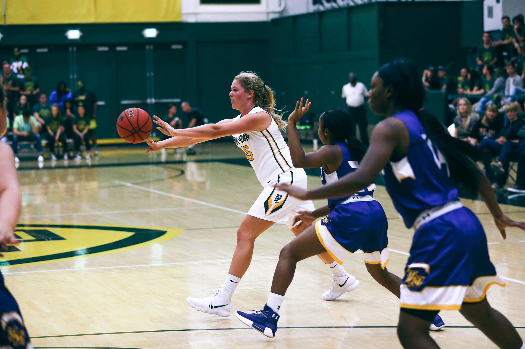 Carly Raley - Women's Basketball - PLNU Athletics