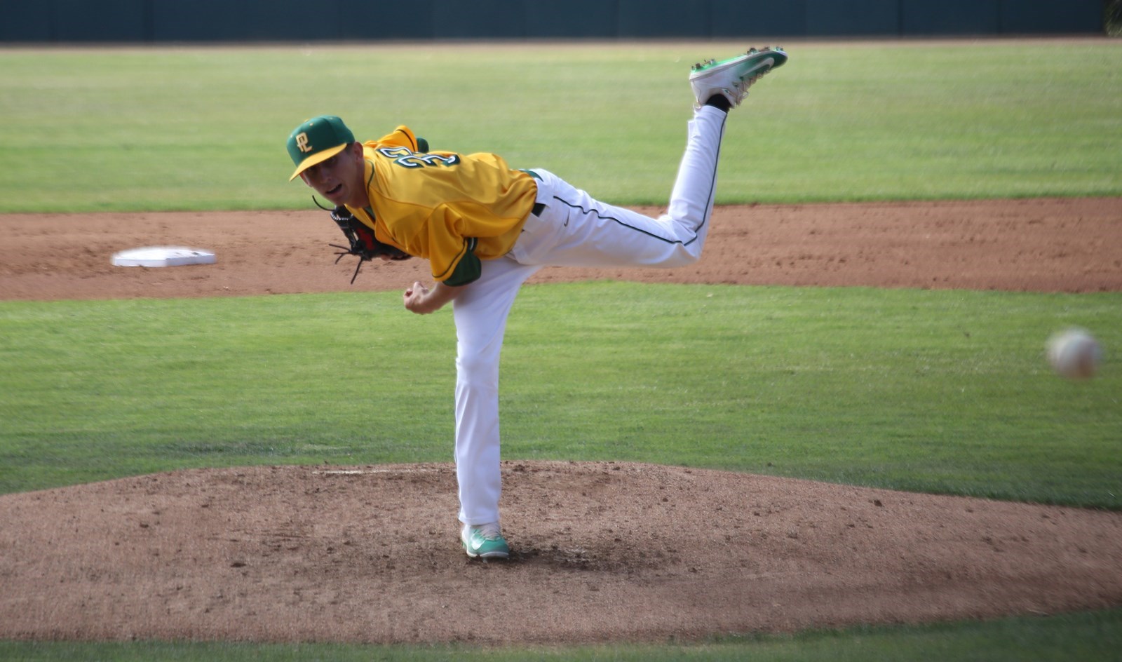 Stephen Young - Baseball - PLNU Athletics