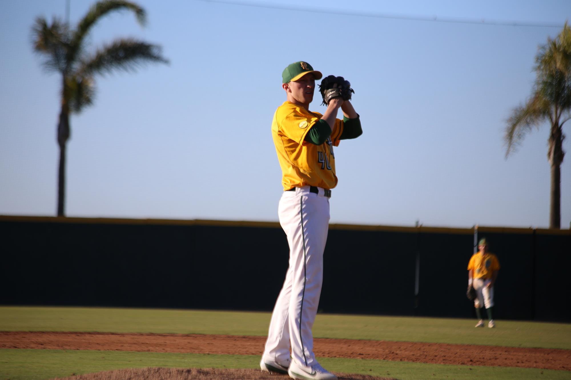 Garrett Irvin - Baseball - PLNU Athletics