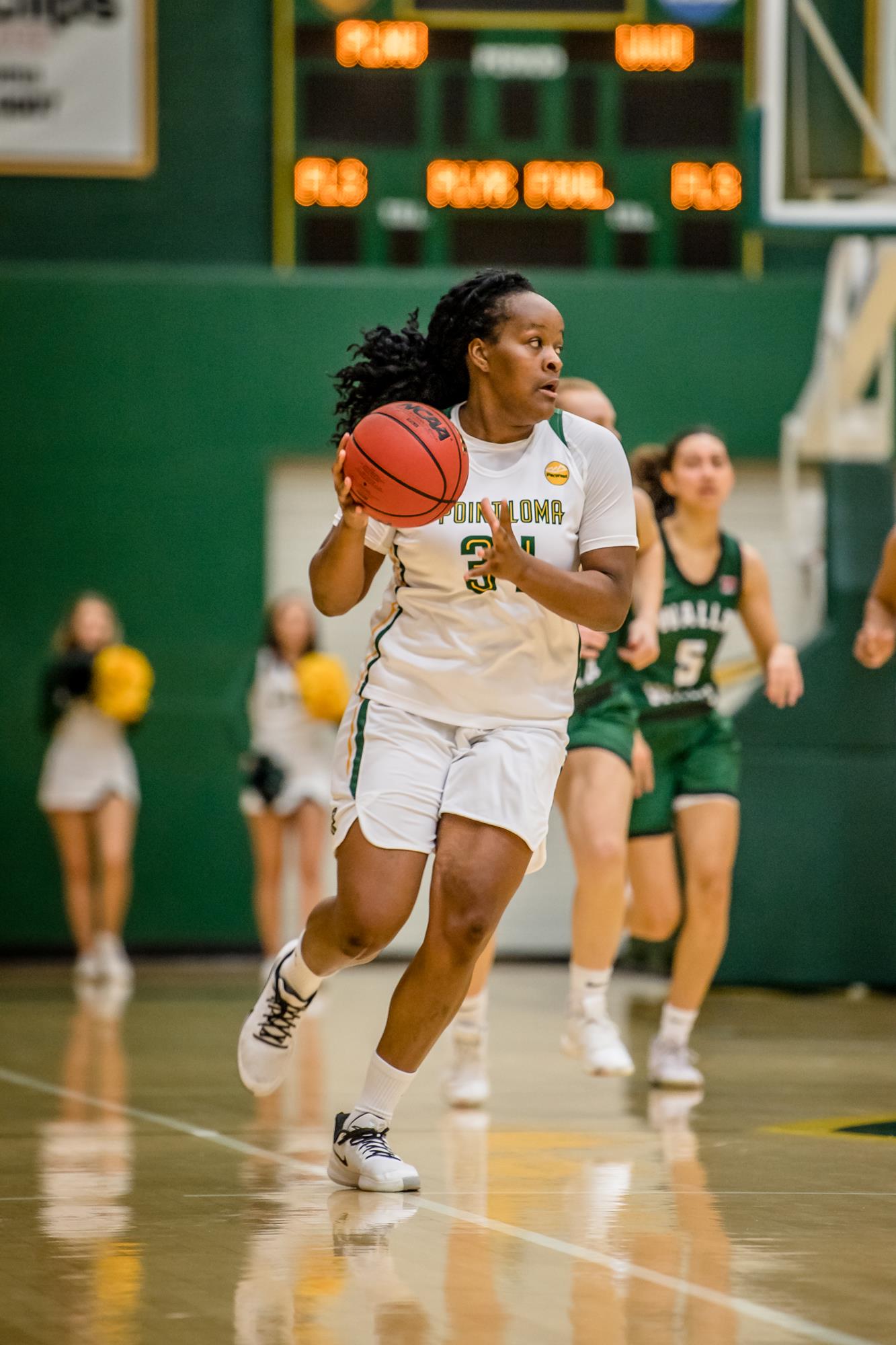 Onjalise Carley-Hilliard - Women's Basketball - PLNU Athletics