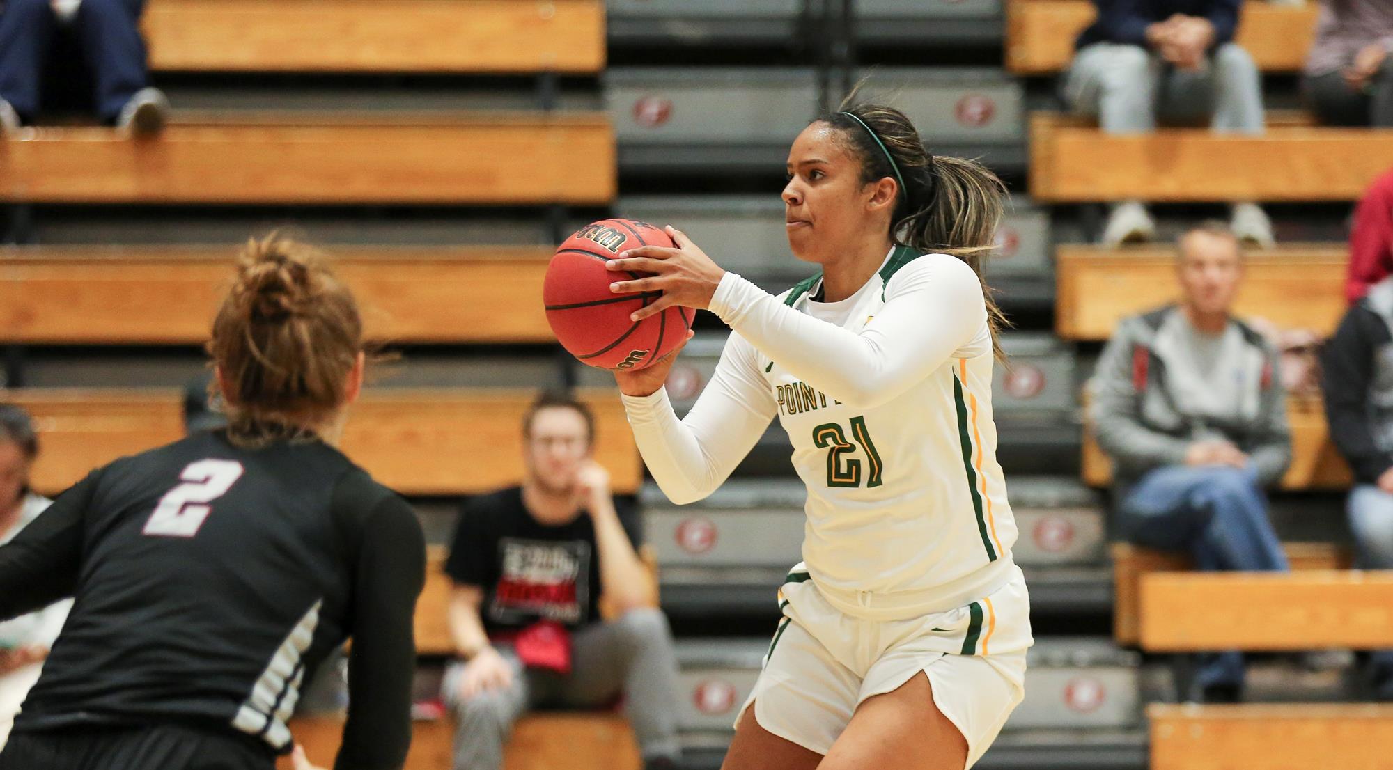LIGGINS SCORES 1,000TH CAREER POINT BUT PLNU FALLS - PLNU Athletics