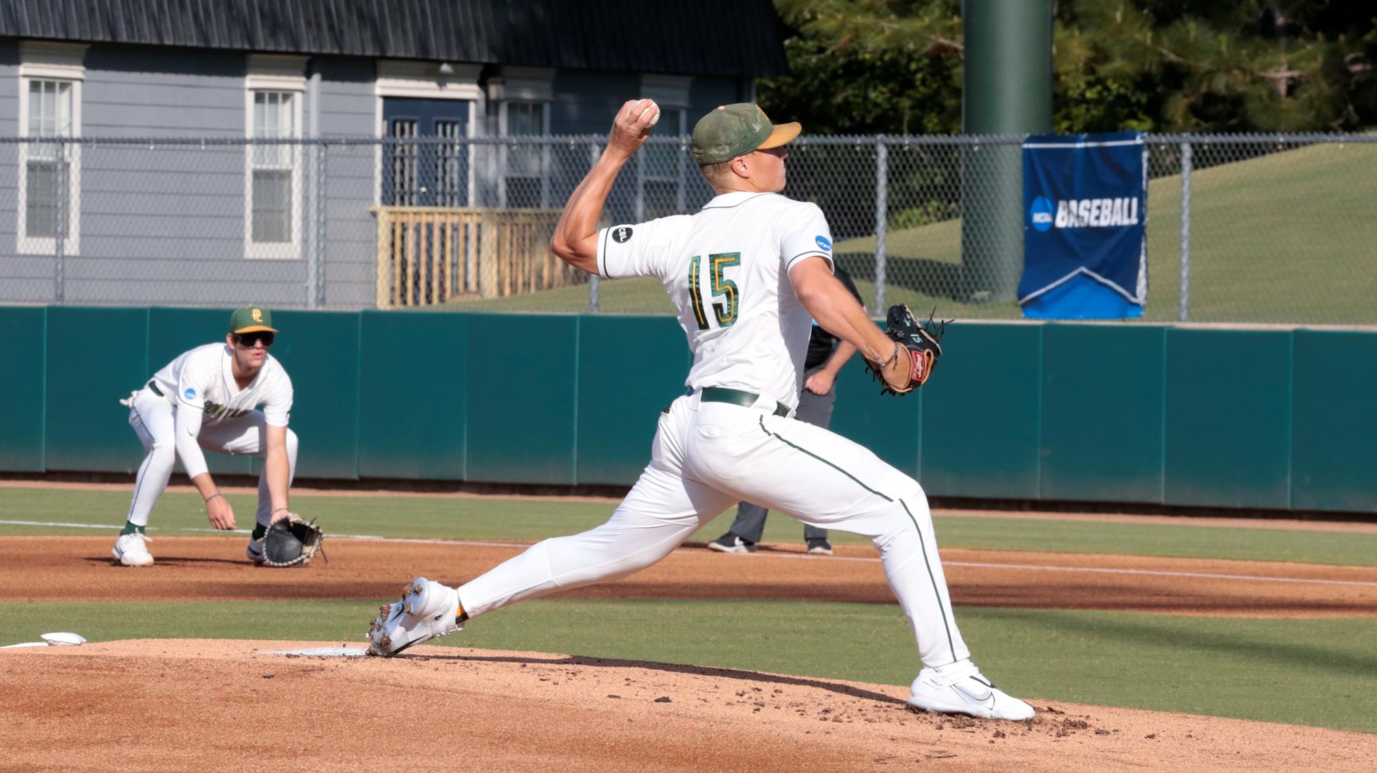 Baxter Halligan - Baseball - PLNU Athletics