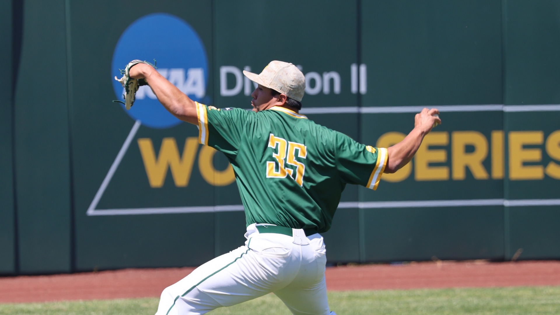 Landon Elliott - Baseball - PLNU Athletics