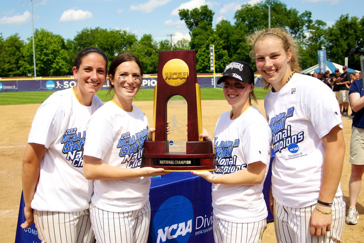 PLU Softball Announces Summer Camp Dates - Pacific Lutheran University ...