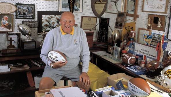 Legendary PLU Football Coach Frosty Westering Dies - Pacific Lutheran ...