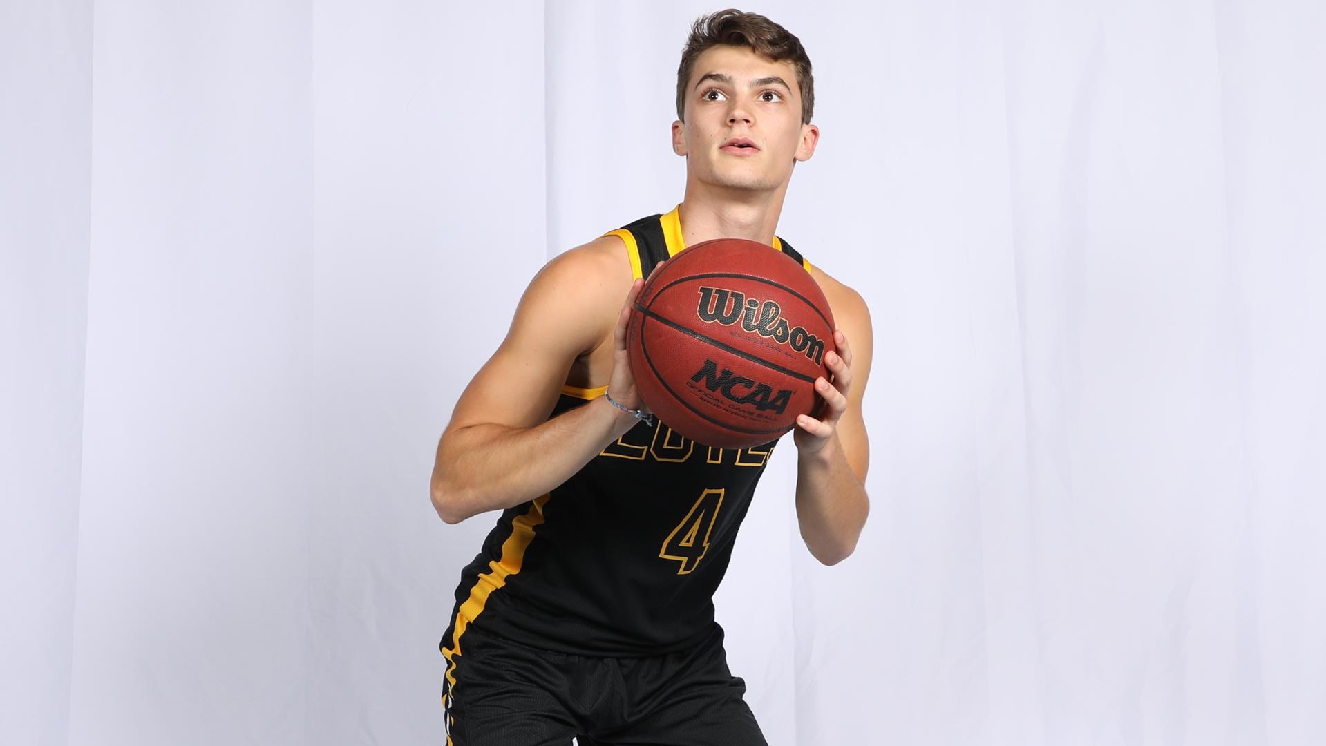 Grayson Peet - Men's Basketball - Pacific Lutheran University Athletics