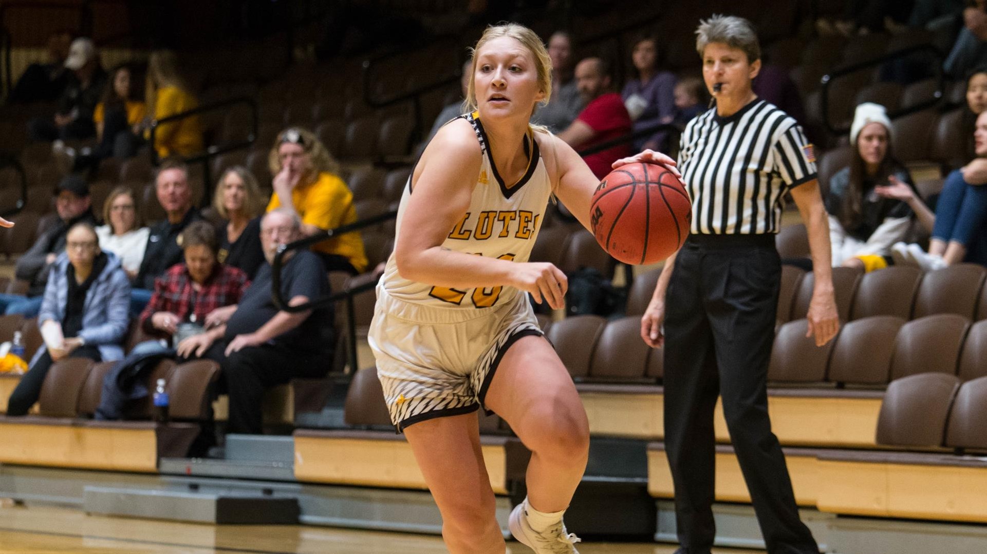 Holly Roark - Women's Basketball - Pacific Lutheran University Athletics