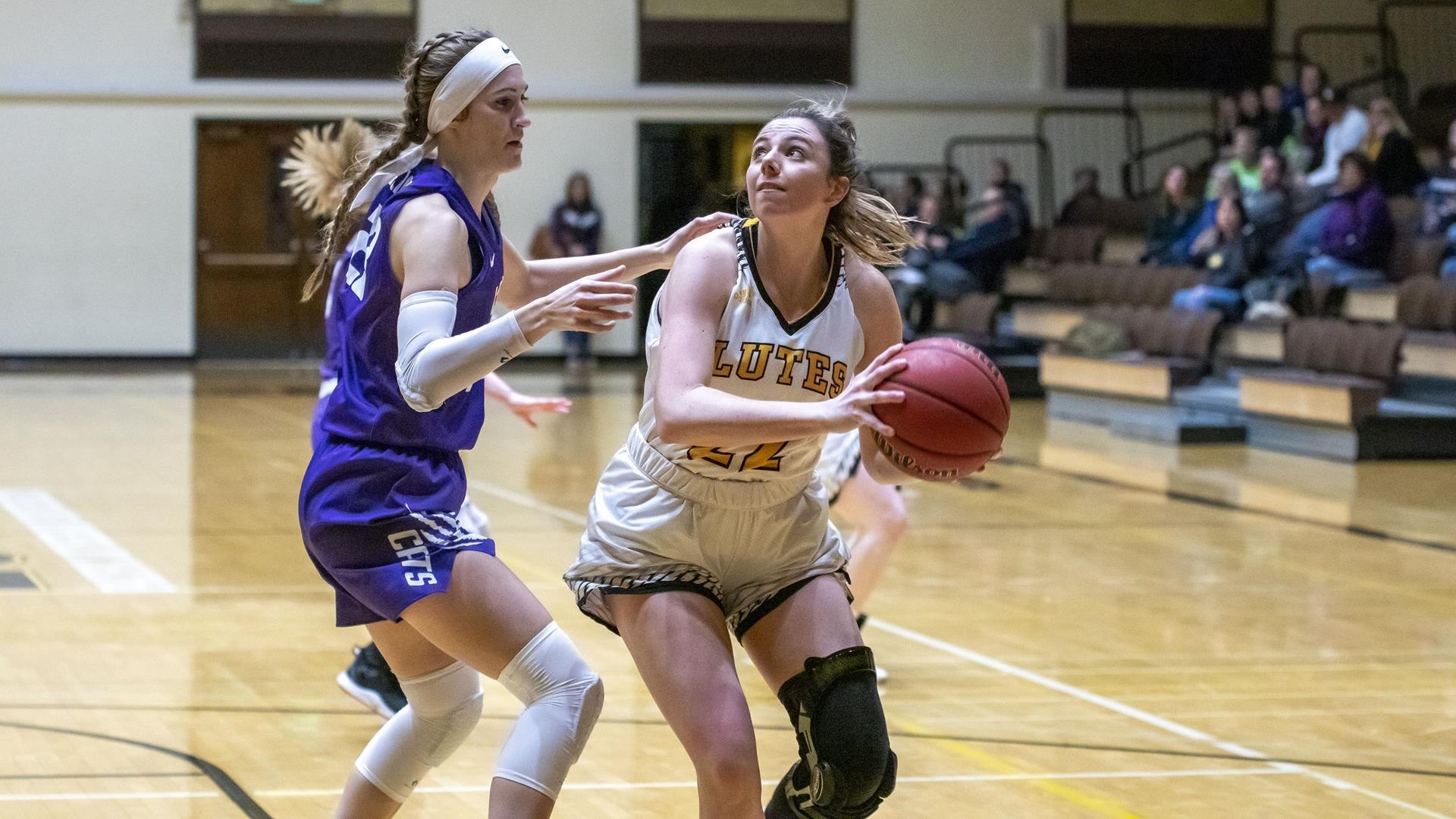 Hailey Marsh - Women's Basketball - Pacific Lutheran University Athletics