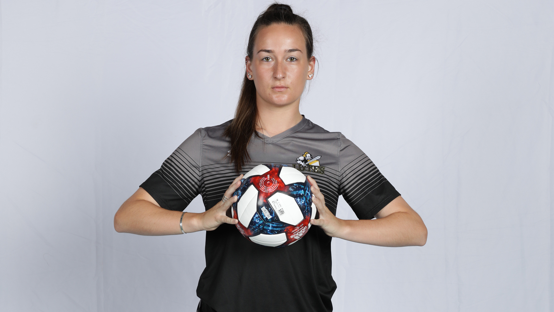 Lute Salute: Emma Hunter - Pacific Lutheran University Athletics