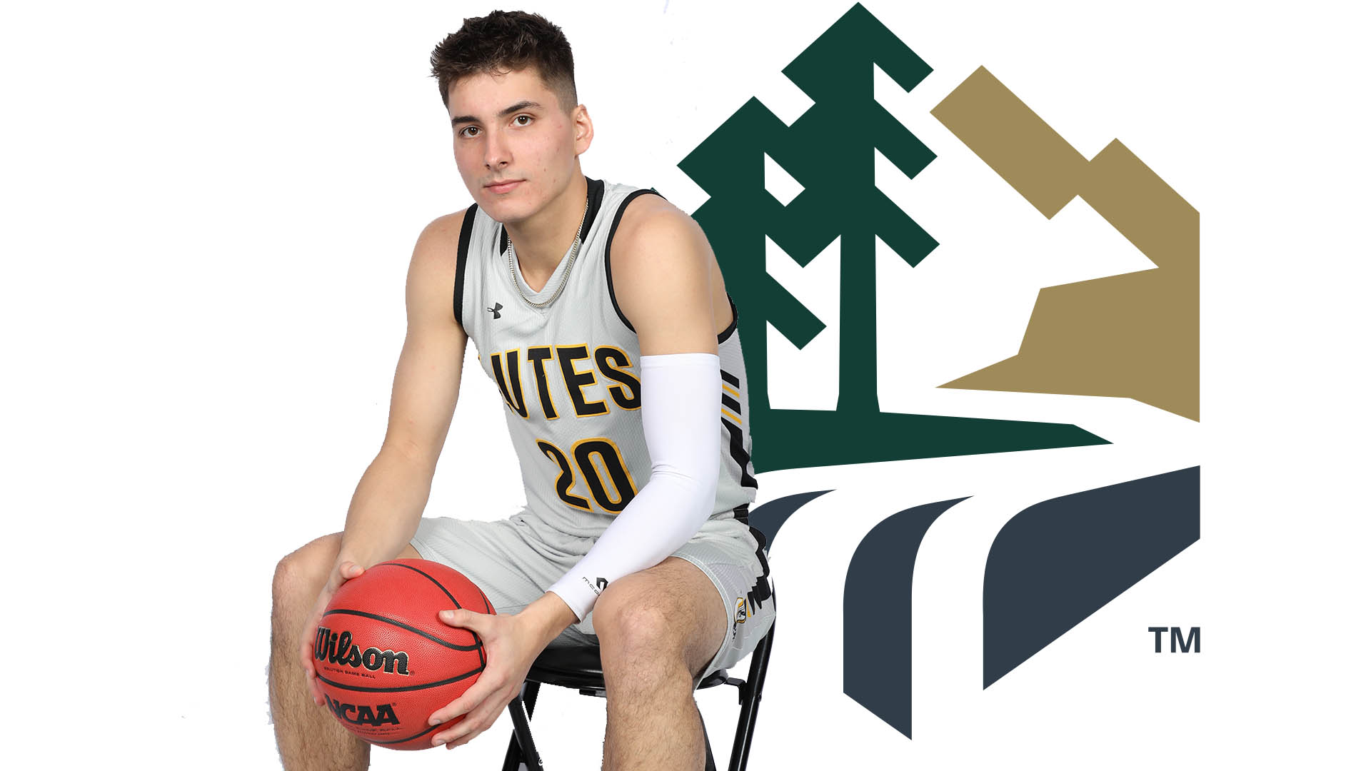 Hall Honored by NWC Office - Pacific Lutheran University Athletics