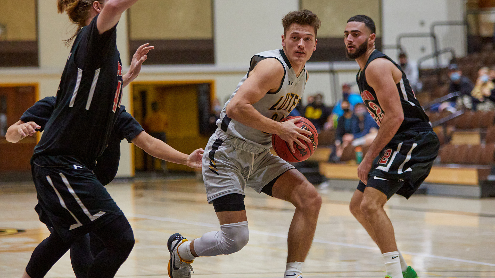 Lutes Suffer First Conference Defeat - Pacific Lutheran University ...
