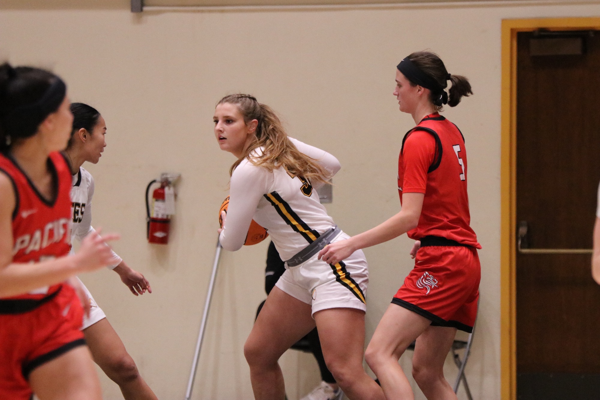 Ava Edmonds - Women's Basketball - Pacific Lutheran University Athletics