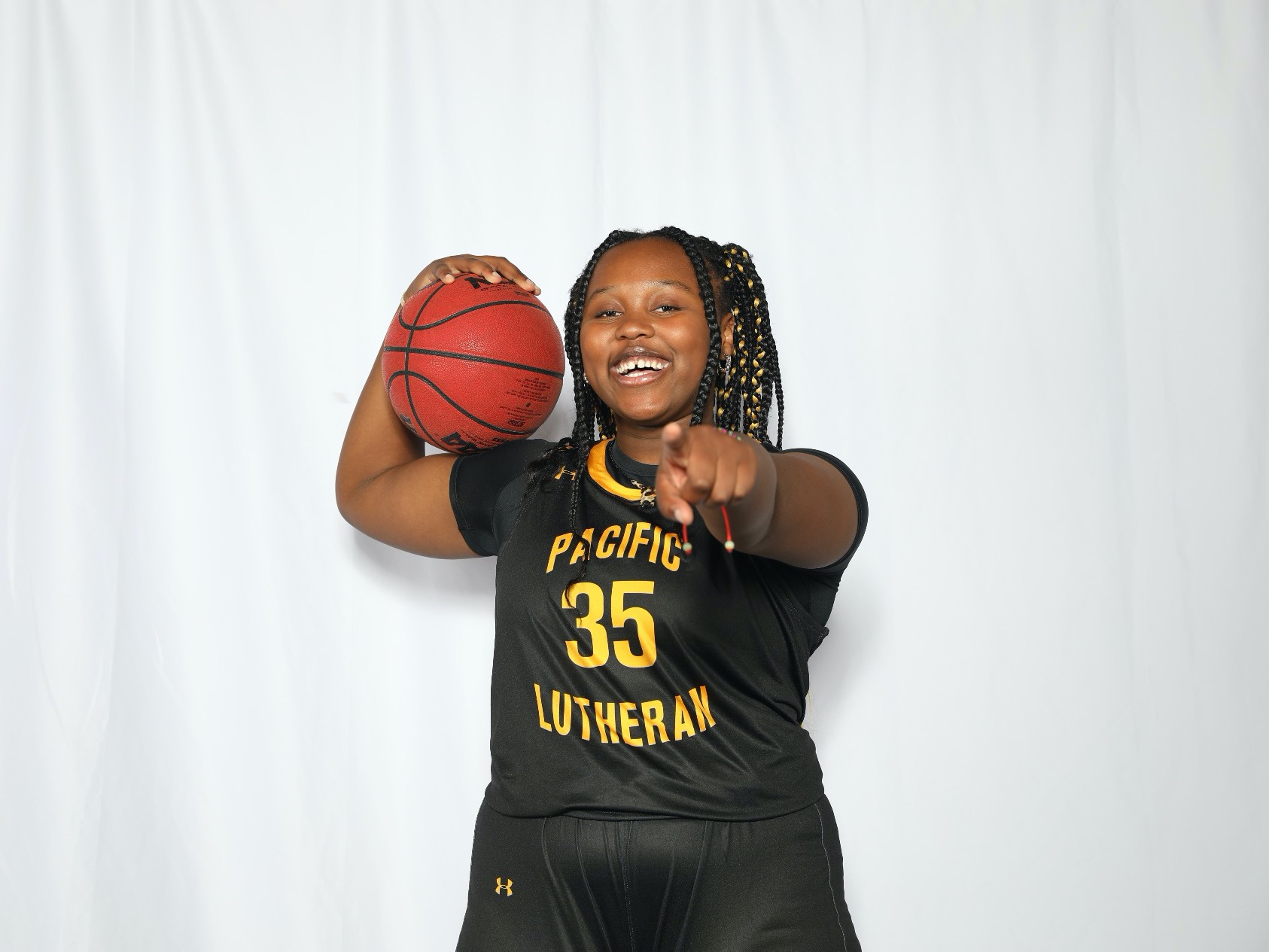 Sarah Midimo - Women's Basketball - Pacific Lutheran University Athletics