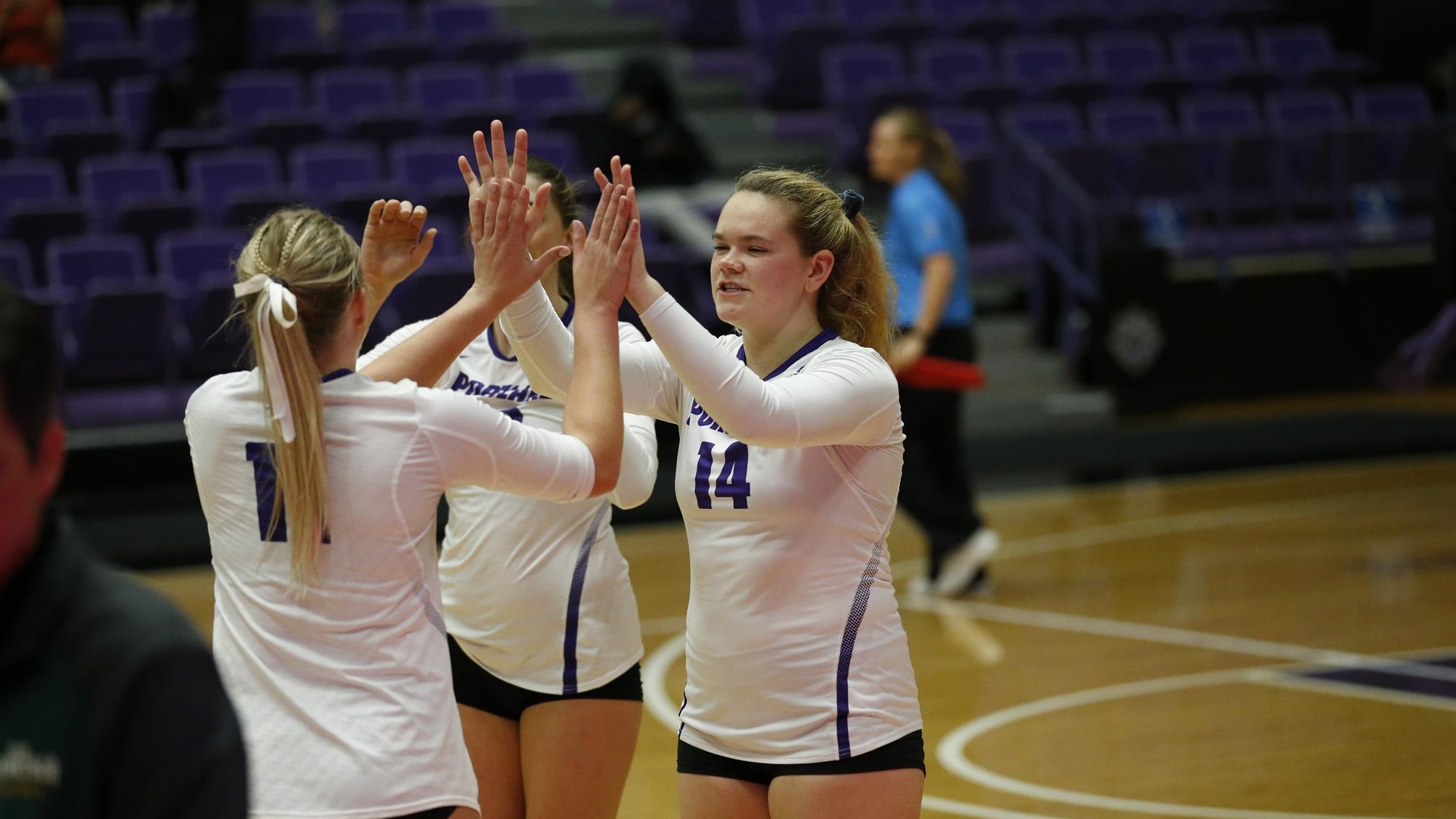 Cali Thompson - Volleyball - University of Portland Athletics