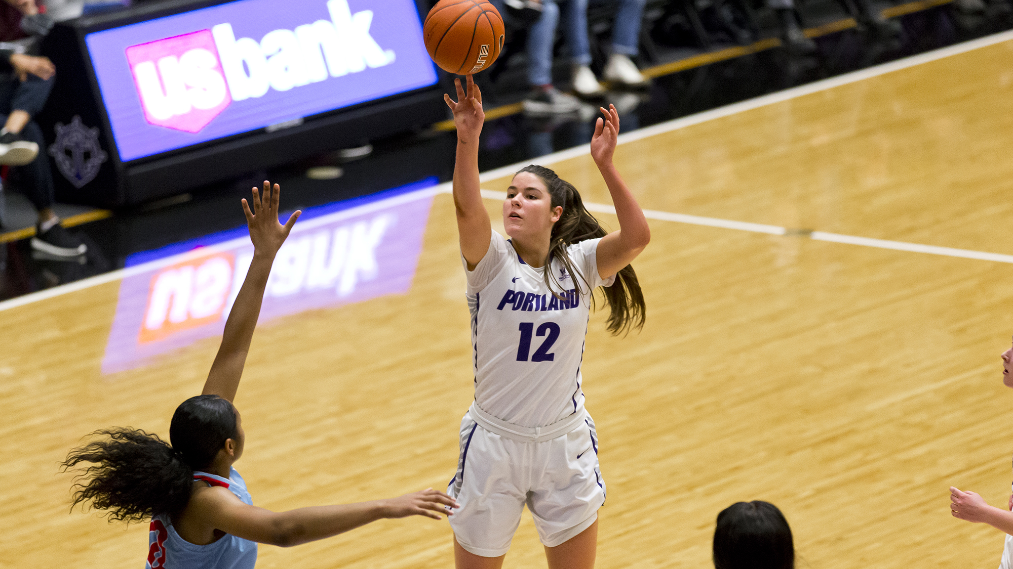 BYU Overcomes Pilots in Hard-Fought Game at the Chiles Center ...