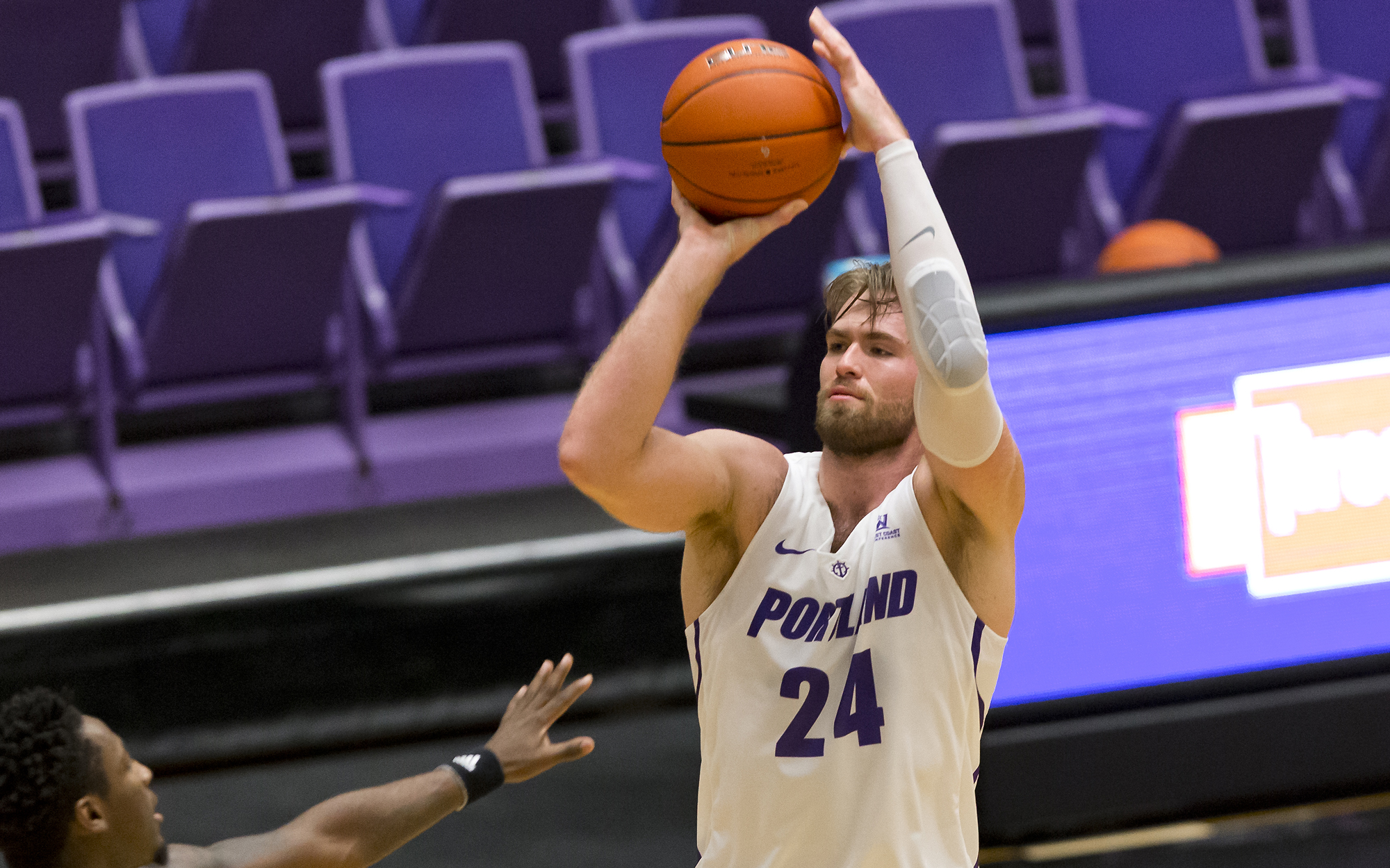 Michael Henn - Men's Basketball - University of Portland Athletics