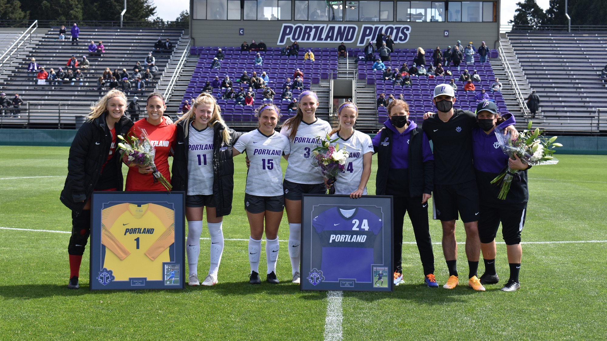 Gaels Escape Merlo Field with 1-0 Win - University of Portland Athletics