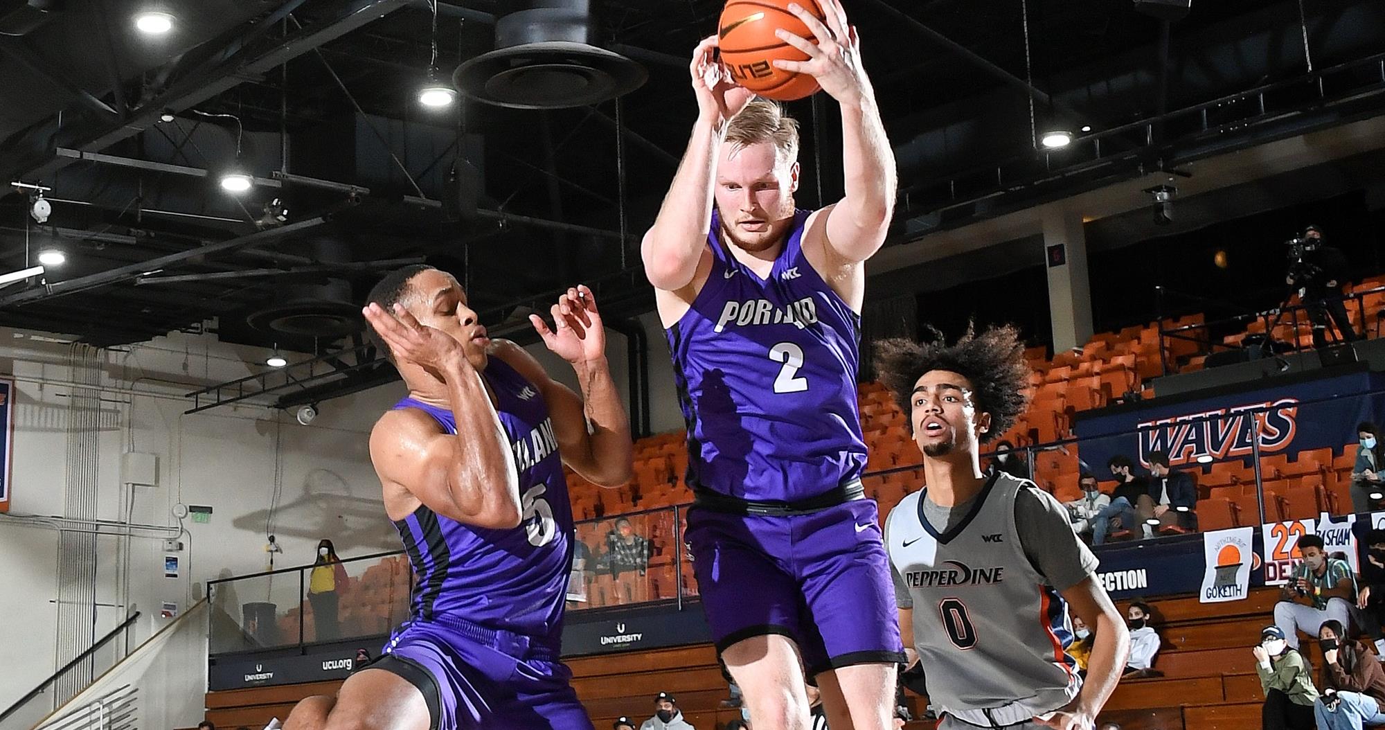 Pilots Cruise Past Waves in Malibu - University of Portland Athletics