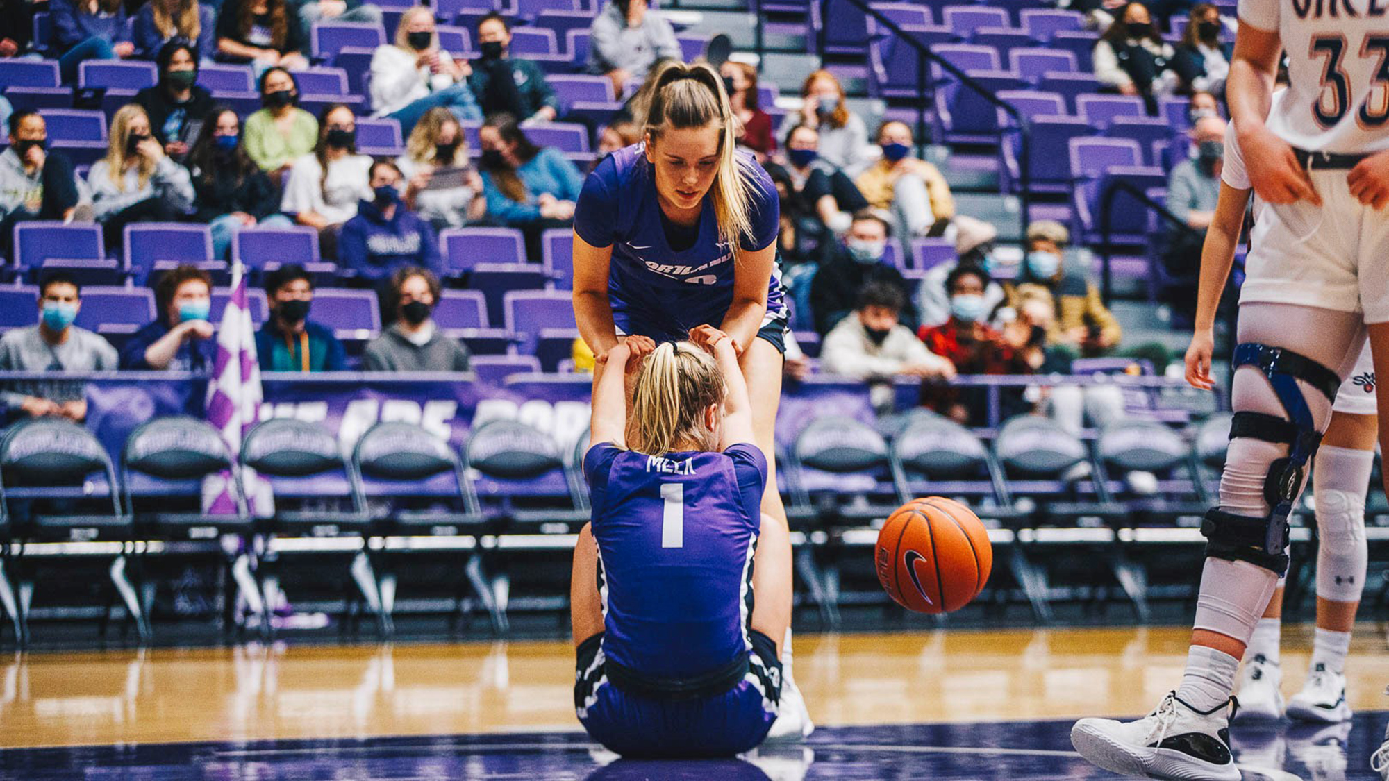 Lucy Cochrane - Women's Basketball - University of Portland Athletics