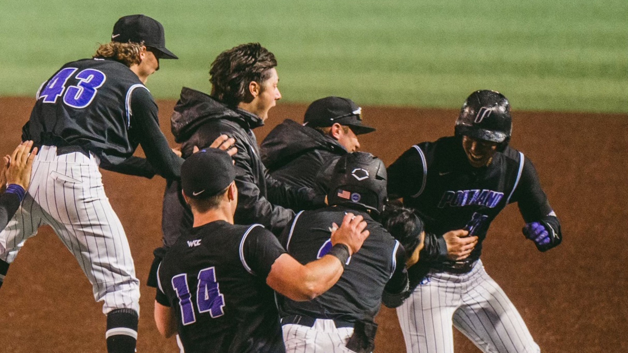 Pilots win on Walk-off 10-9 Against No. 23 Ducks - University of ...