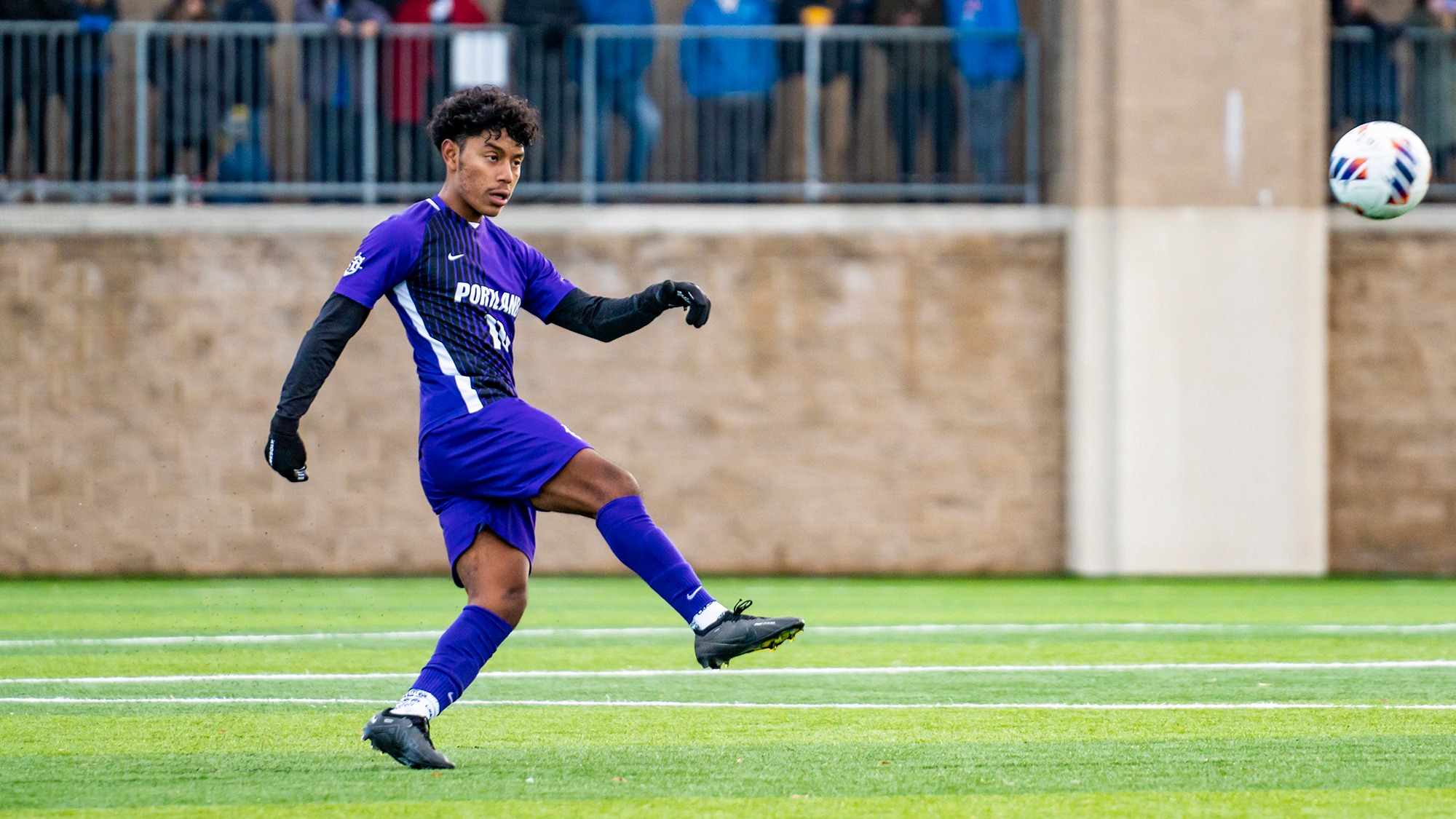 Nava Named Midfielder to Watch by United Soccer Coaches - University of ...