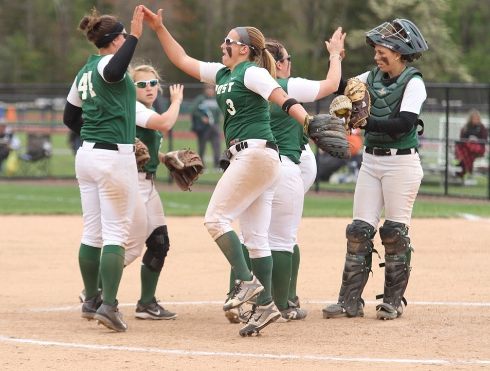 Natalie Lennox - Softball - Post University Athletics