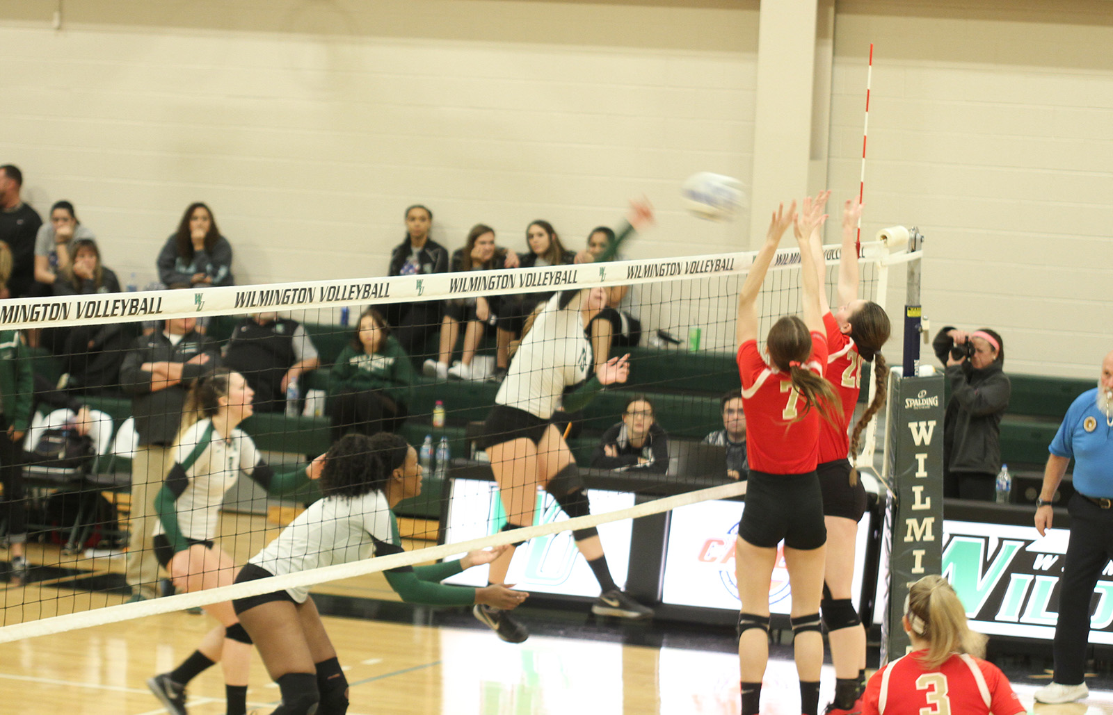 Sarah Seger - Women's Volleyball - Post University Athletics