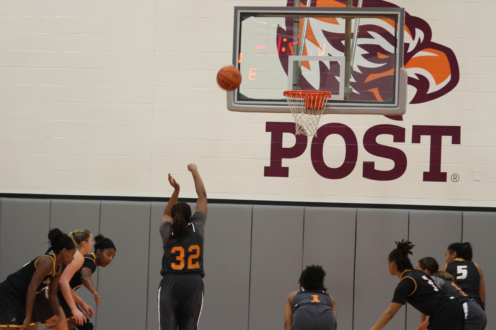 Jasmyne Fogle - Women's Basketball - Post University Athletics