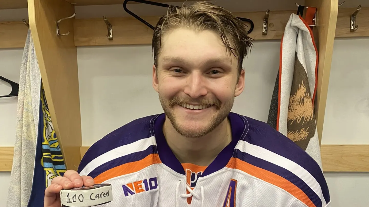 Niko Grollman - Men's Ice Hockey - Post University Athletics