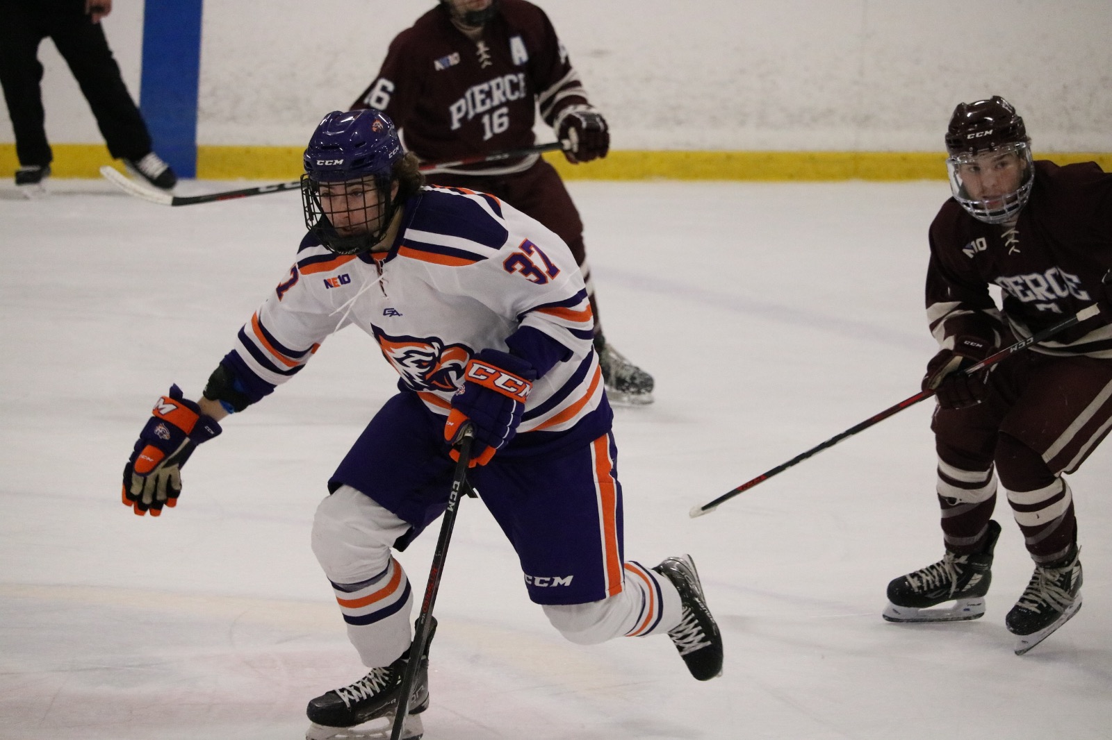 Lucas Baksay - Men's Ice Hockey - Post University Athletics