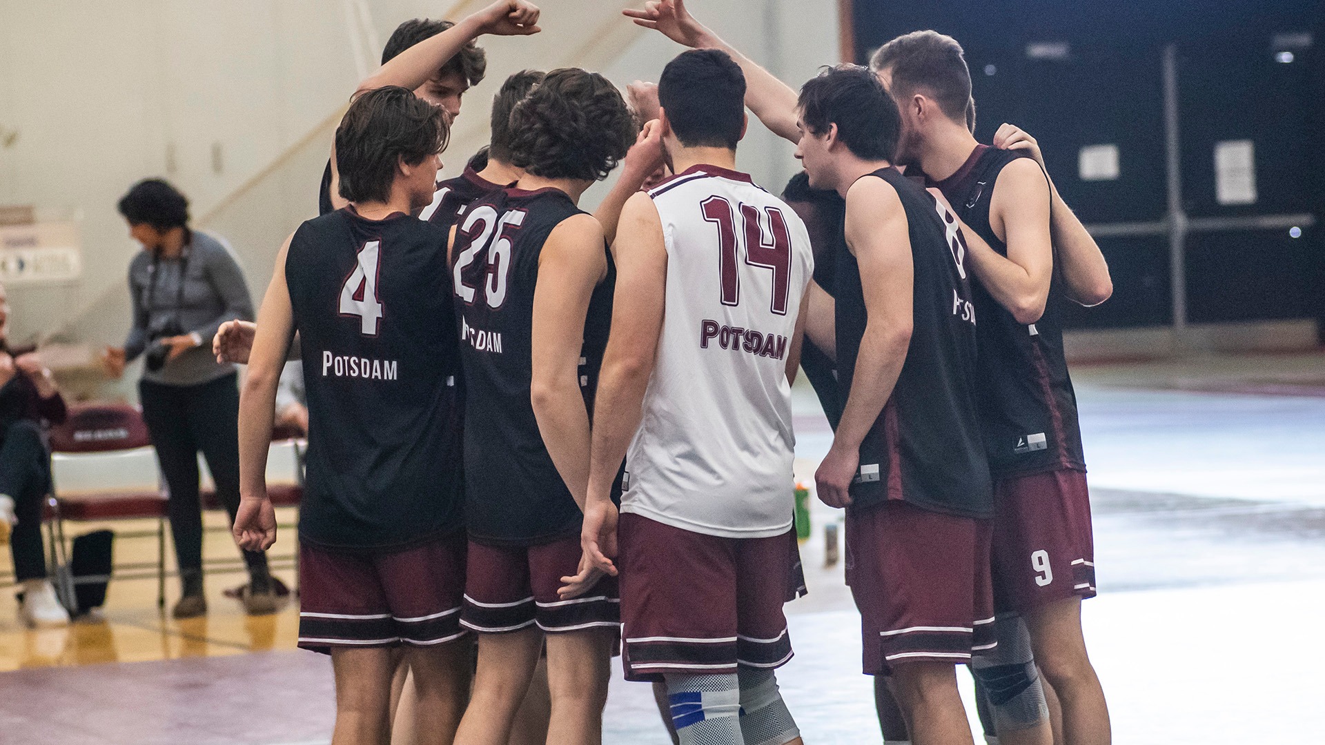 Golden Flyers sweep Bears - SUNY Potsdam Athletics