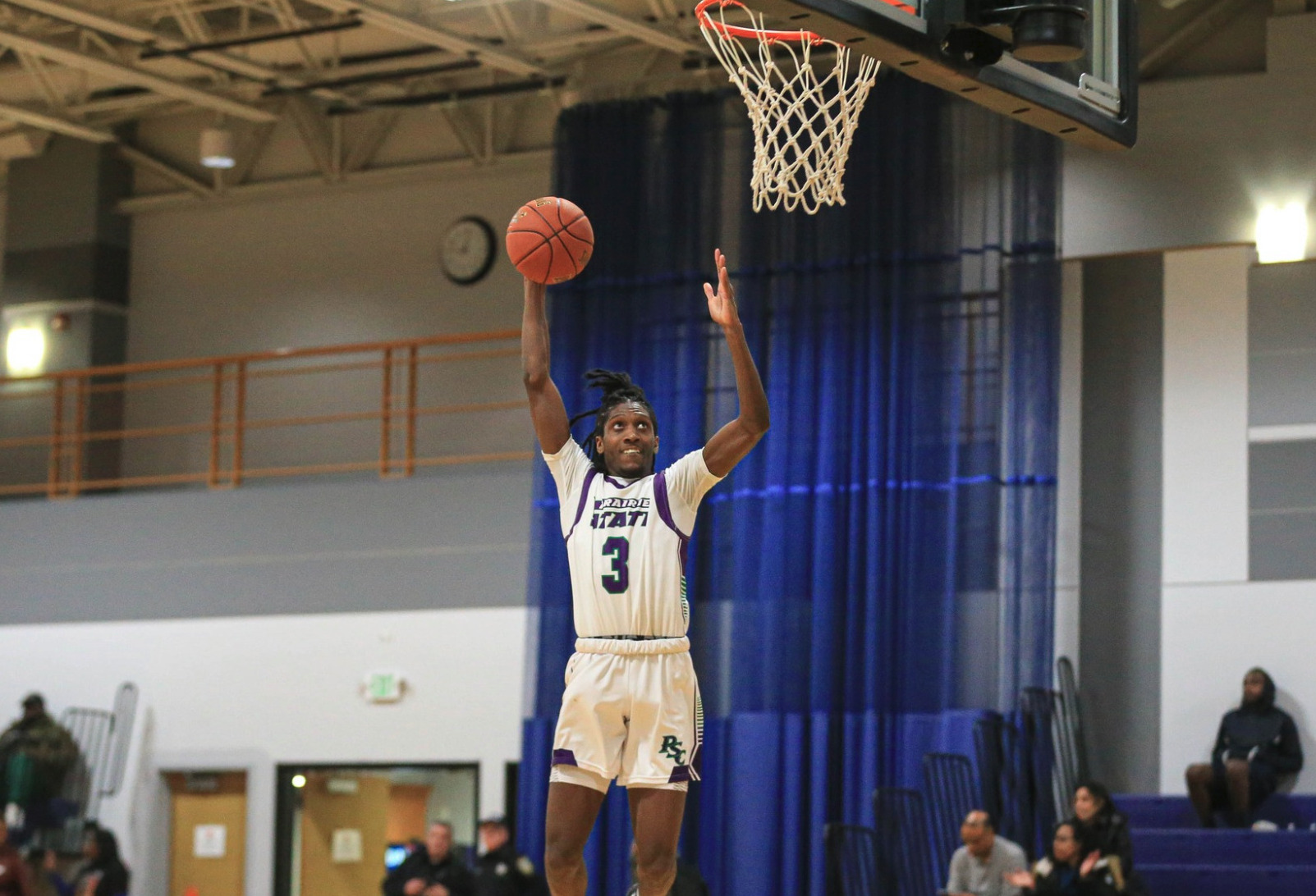 On to the Semis: Pioneers Rally Past Black Hawk - Prairie State College