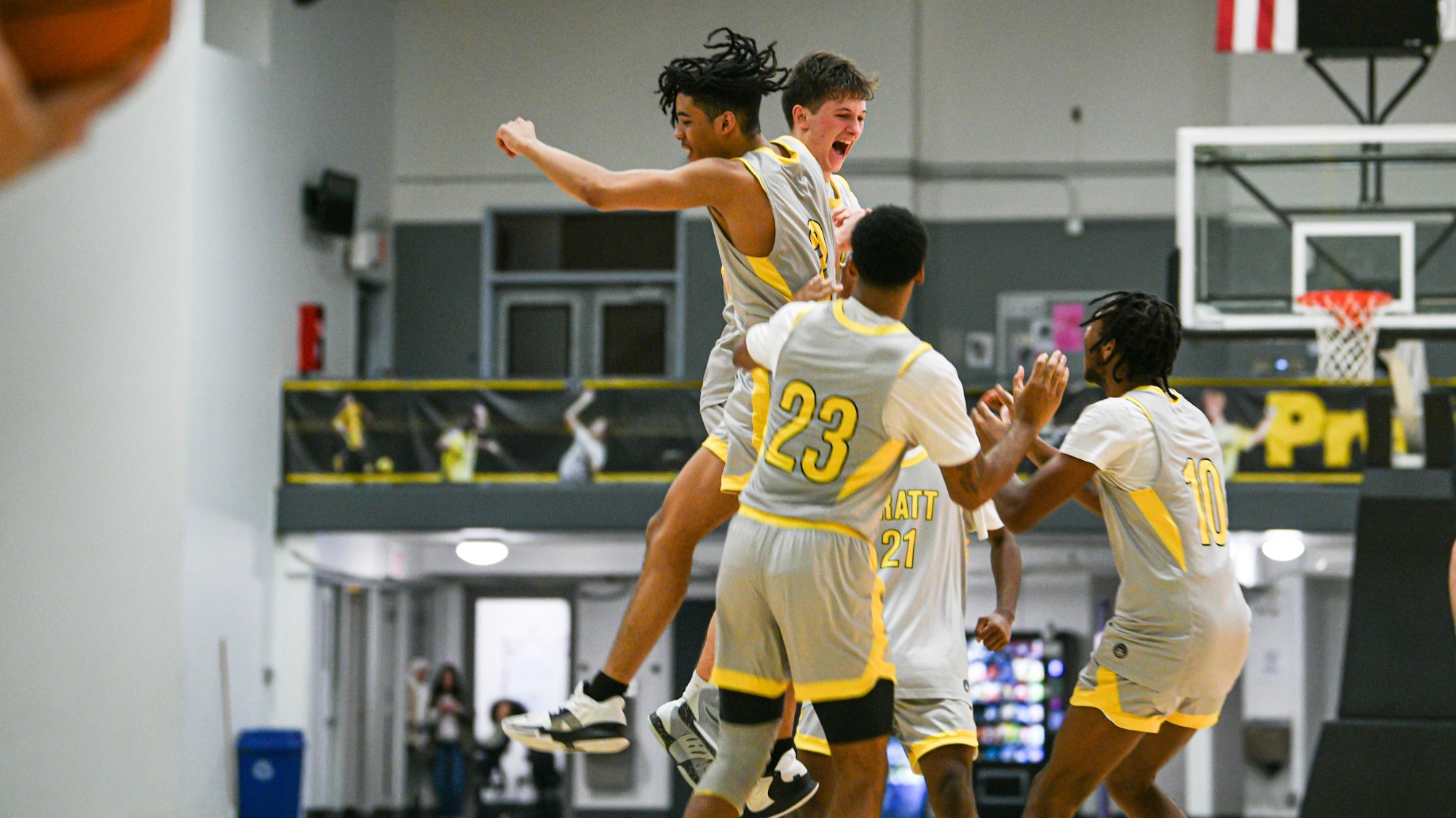 Windt’s Last-Second Triple Completes Men’s Basketball Comeback Over ...