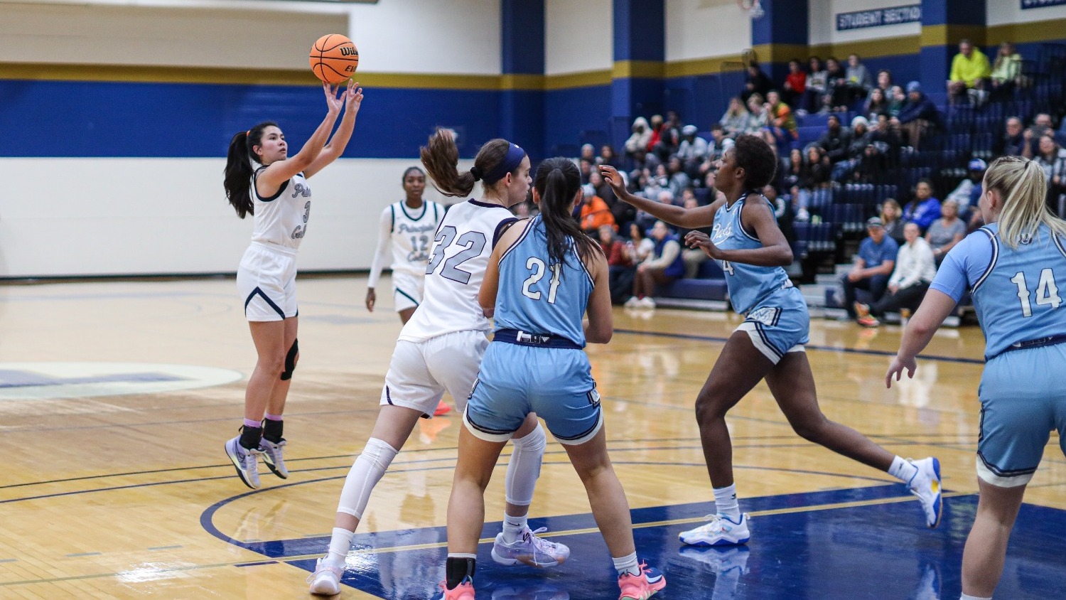 Women's Basketball tops MUW in home opener victory - Principia College ...