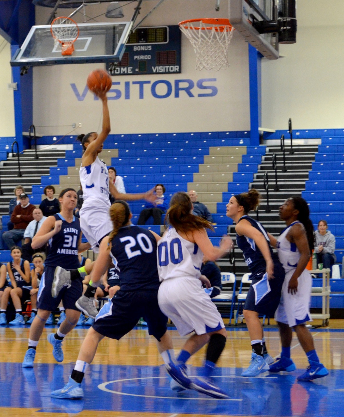 Sydney Young - Women's Basketball - Peru State College Athletics
