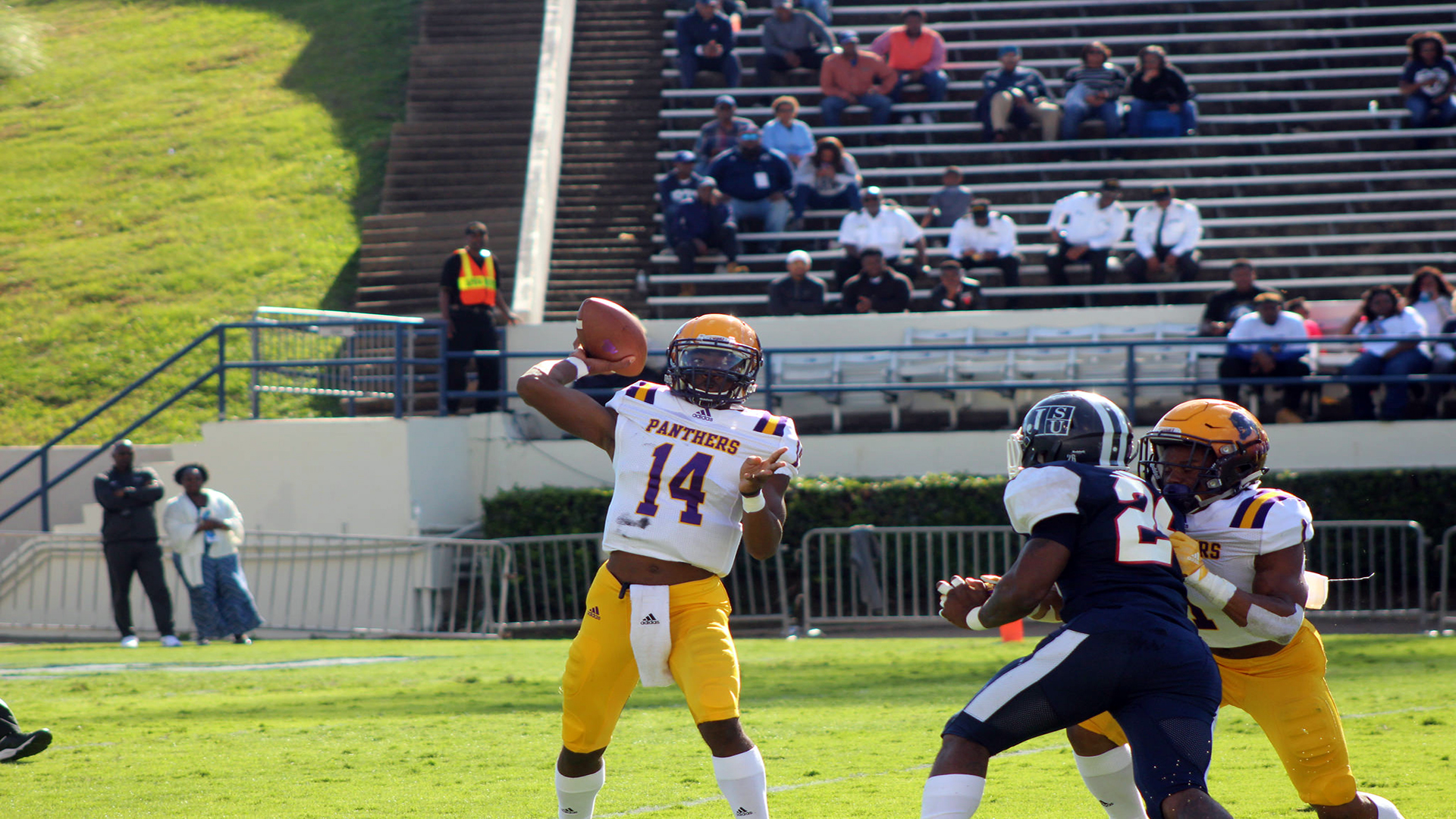 Trazon Connley - Football - Prairie View A&M University Athletics