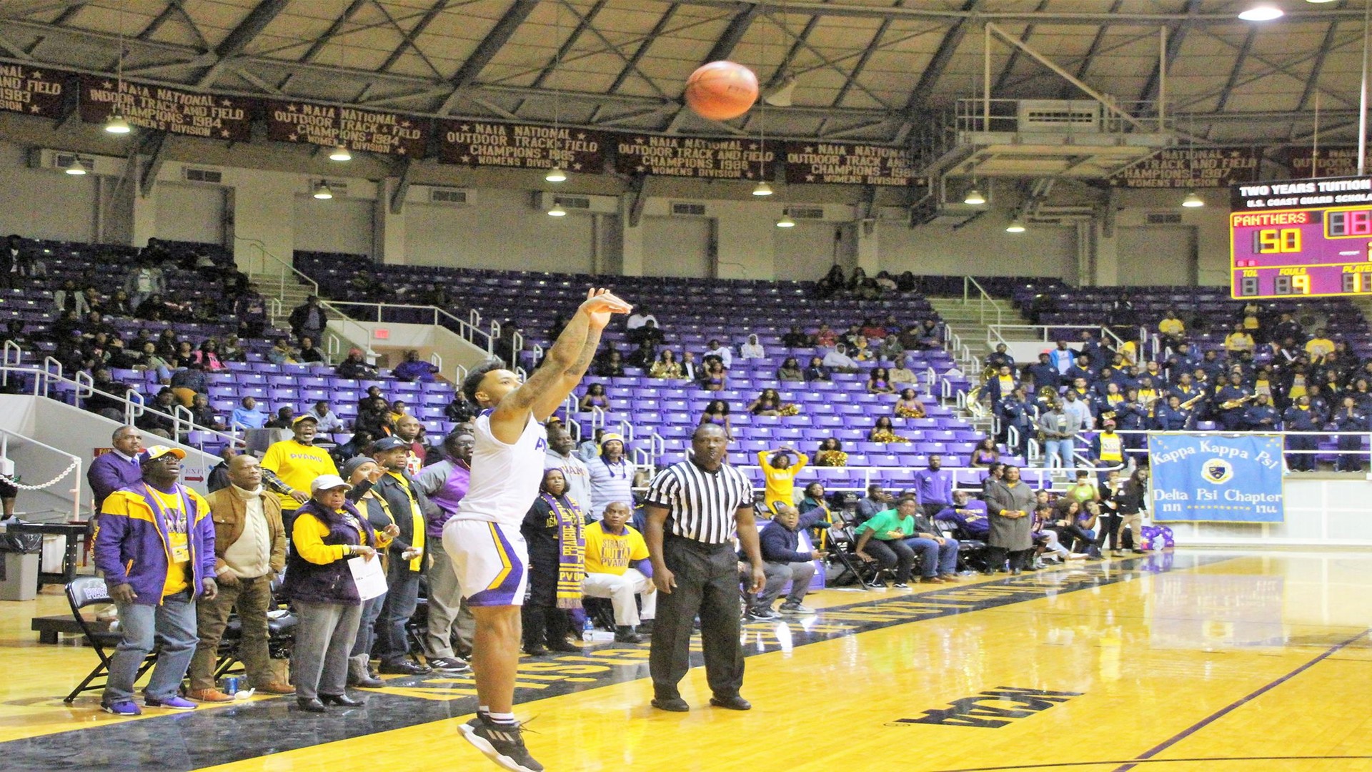 Dennis Jones - Men's Basketball - Prairie View A&M University Athletics