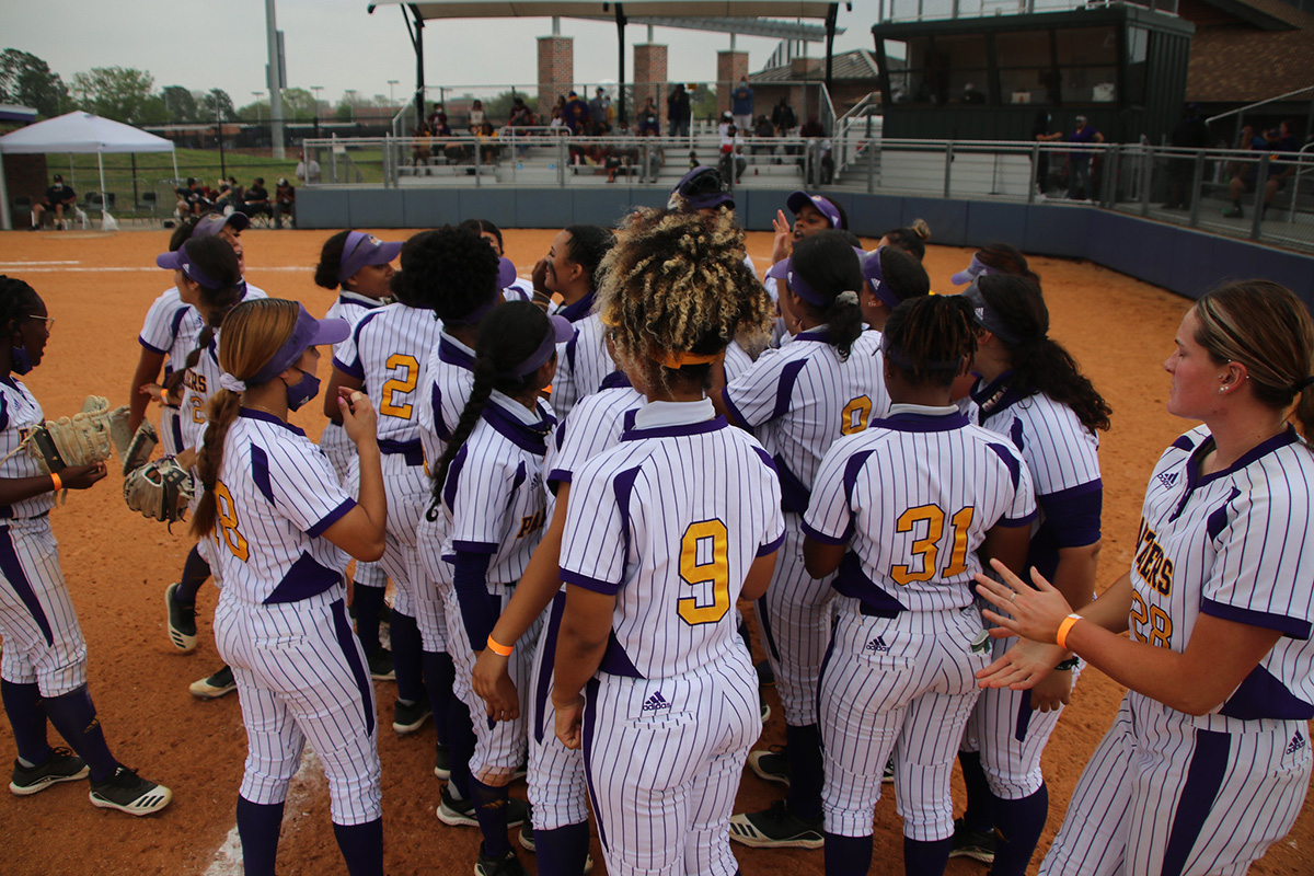 Softball falters at Southern - Prairie View A&M University Athletics