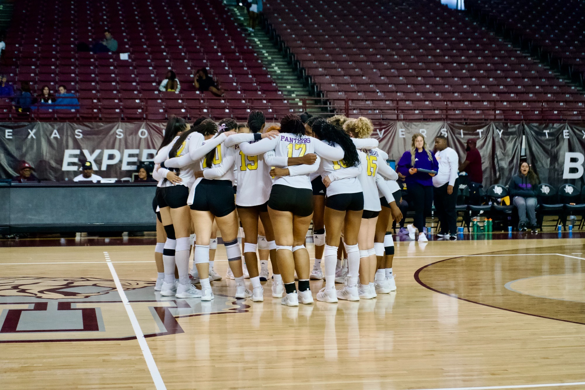 Lady Panthers Five game win streak broke in 5-set match to Alabama ...